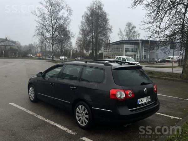 Black Volkswagen Passat B6 2009 in Riga, with an engine capacity of 2.00 L and mileage of 0 thousand km for 1400 €, photo 3 on AUTOMOTO.COM.LV