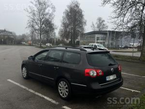 Black Volkswagen Passat B6 2009 in Riga, with an engine capacity of 2.00 L and mileage of 0 thousand km for 1400 €, photo 3 on AUTOMOTO.COM.LV