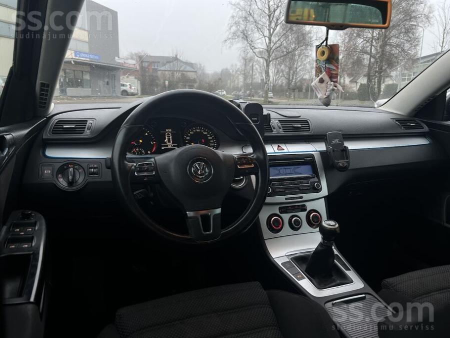 Black Volkswagen Passat B6 2009 in Riga, with an engine capacity of 2.00 L and mileage of 0 thousand km for 1400 €, photo 6 on AUTOMOTO.COM.LV
