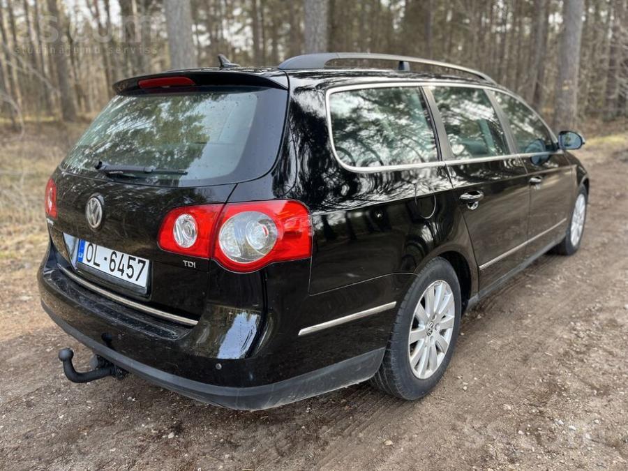 Black Volkswagen Passat B6 2009 in Valmiera, with an engine capacity of 2.00 L and mileage of 288 thousand km for 2690 €, photo 6 on AUTOMOTO.COM.LV