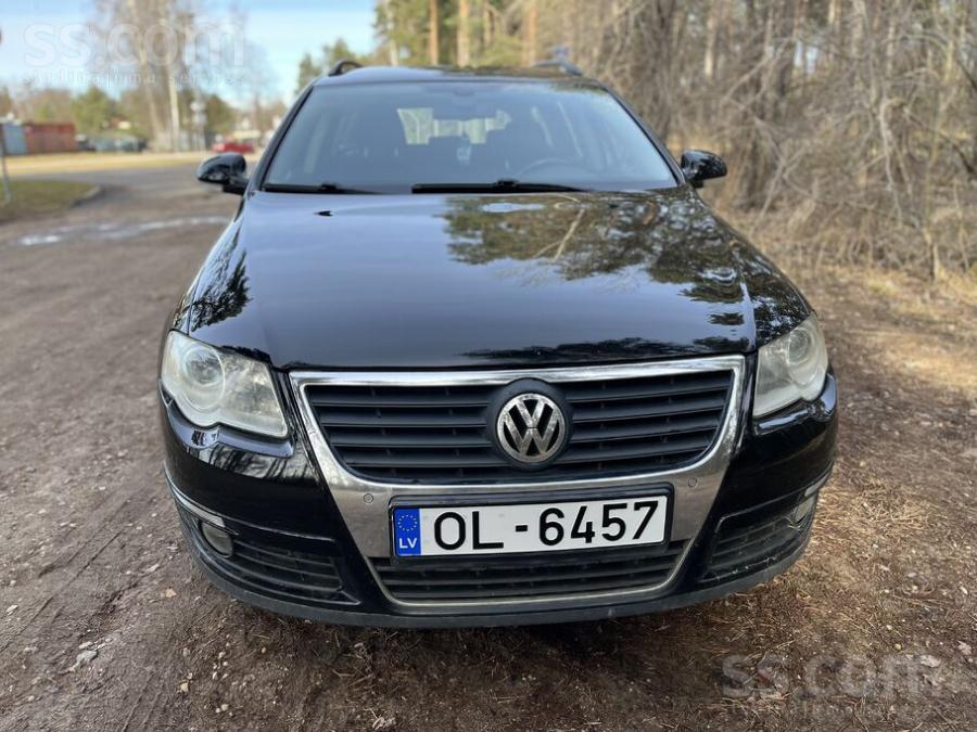 Black Volkswagen Passat B6 2009 in Valmiera, with an engine capacity of 2.00 L and mileage of 288 thousand km for 2690 €, photo 8 on AUTOMOTO.COM.LV