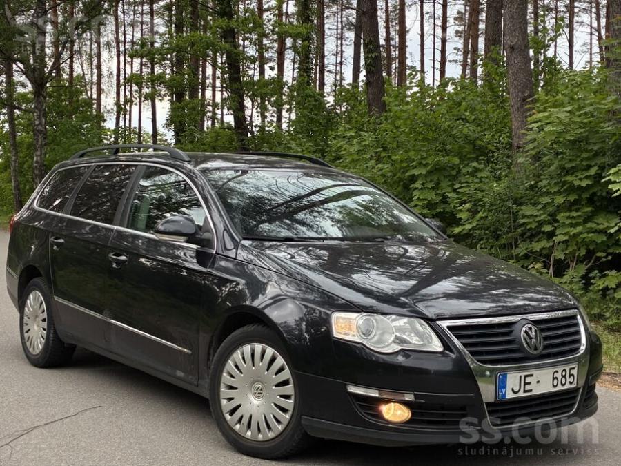 Black Volkswagen Passat B6 2009 in Riga, with an engine capacity of 2.00 L and mileage of 349 thousand km for 1950 €, photo 1 on AUTOMOTO.COM.LV