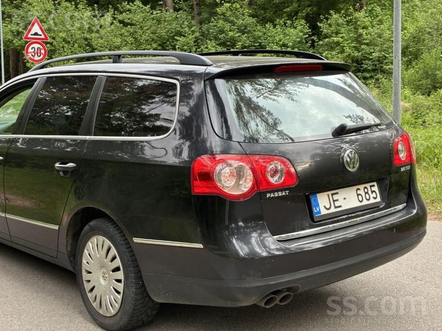 Black Volkswagen Passat B6 2009 in Riga, with an engine capacity of 2.00 L and mileage of 349 thousand km for 1950 €, photo 4 on AUTOMOTO.COM.LV