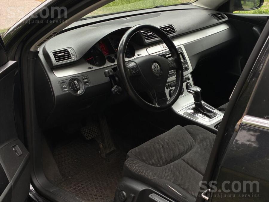 Black Volkswagen Passat B6 2009 in Riga, with an engine capacity of 2.00 L and mileage of 349 thousand km for 1950 €, photo 8 on AUTOMOTO.COM.LV