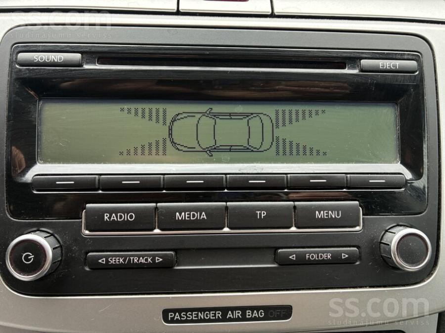 Black Volkswagen Passat B6 2009 in Riga, with an engine capacity of 2.00 L and mileage of 349 thousand km for 1950 €, photo 12 on AUTOMOTO.COM.LV