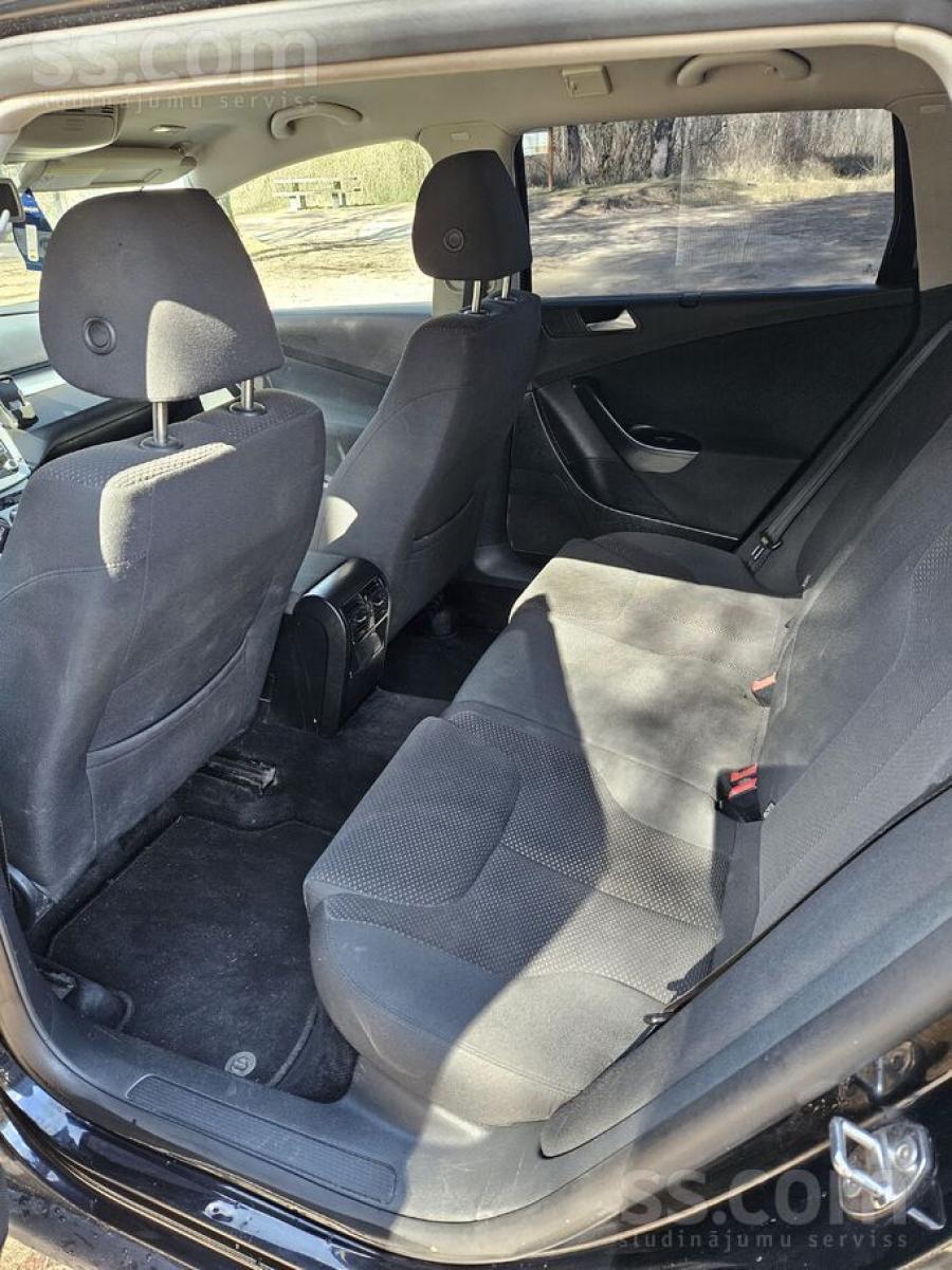 Melns Volkswagen Passat B6 2009 Cēsis, ar dzinēja tilpumu 2.00 L un nobraukumu 286 tūkst. km par 2750 €, foto 11 vietnē AUTOMOTO.COM.LV
