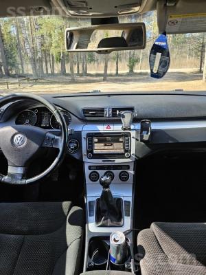 Melns Volkswagen Passat B6 2009 Cēsis, ar dzinēja tilpumu 2.00 L un nobraukumu 286 tūkst. km par 2750 €, foto 12 vietnē AUTOMOTO.COM.LV