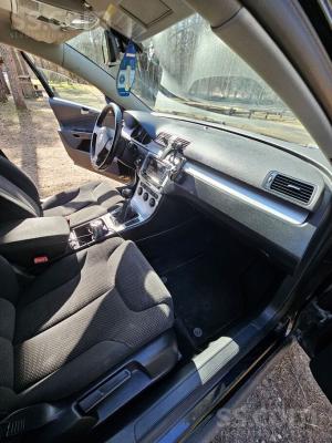 Melns Volkswagen Passat B6 2009 Cēsis, ar dzinēja tilpumu 2.00 L un nobraukumu 286 tūkst. km par 2750 €, foto 13 vietnē AUTOMOTO.COM.LV