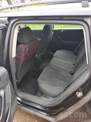 Melns Volkswagen Passat B6 2009 Daugavpils, ar dzinēja tilpumu 2.00 L un nobraukumu 188 tūkst. km par 3960 €, foto 8 vietnē AUTOMOTO.COM.LV