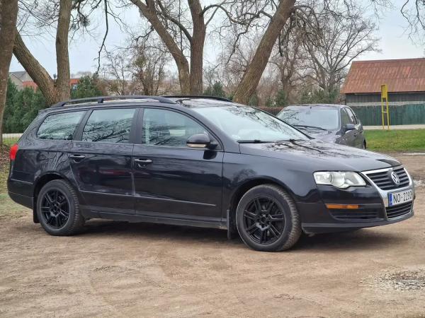 Black Volkswagen Passat B6 2009 in Grobiņa, with an engine capacity of 2.00 L and mileage of 300 thousand km for 950 €, photo 8 on AUTOMOTO.COM.LV