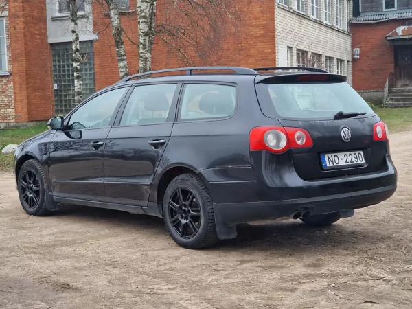 Black Volkswagen Passat B6 2009 in Grobiņa, with an engine capacity of 2.00 L and mileage of 300 thousand km for 950 €, photo 5 on AUTOMOTO.COM.LV
