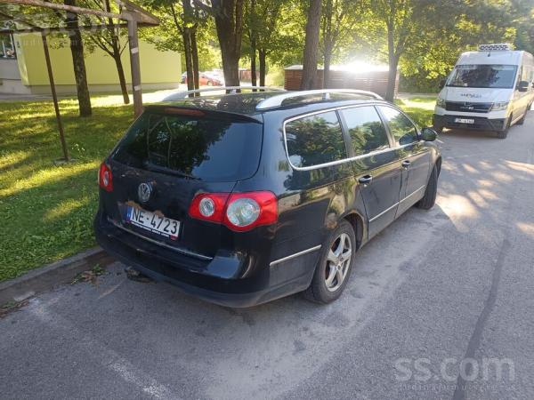 Черный Фольксваген Пассат Б6 2009 в Рига, объемом двигателя 1.40 л и пробегом 398 тыс. км за 700 €, фото 2 на AUTOMOTO.COM.LV