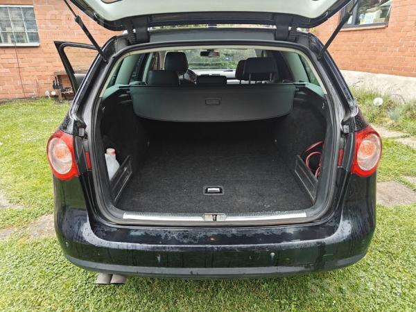Melns Volkswagen Passat B6 2009 Rīga, ar dzinēja tilpumu 2.00 L un nobraukumu 409 tūkst. km par 1800 €, foto 4 vietnē AUTOMOTO.COM.LV
