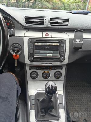 Melns Volkswagen Passat B6 2009 Rīga, ar dzinēja tilpumu 2.00 L un nobraukumu 409 tūkst. km par 1800 €, foto 9 vietnē AUTOMOTO.COM.LV