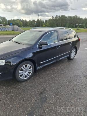 Black Volkswagen Passat B6 2009 in Riga, with an engine capacity of 2.00 L and mileage of 464 thousand km for 1800 €, photo 3 on AUTOMOTO.COM.LV