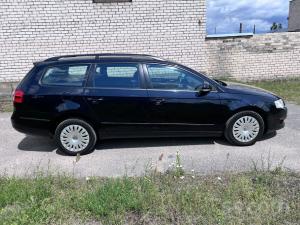 Melns Volkswagen Passat B6 2009 Daugavpils, ar dzinēja tilpumu 2.00 L un nobraukumu 276 tūkst. km par 2699 €, foto 9 vietnē AUTOMOTO.COM.LV