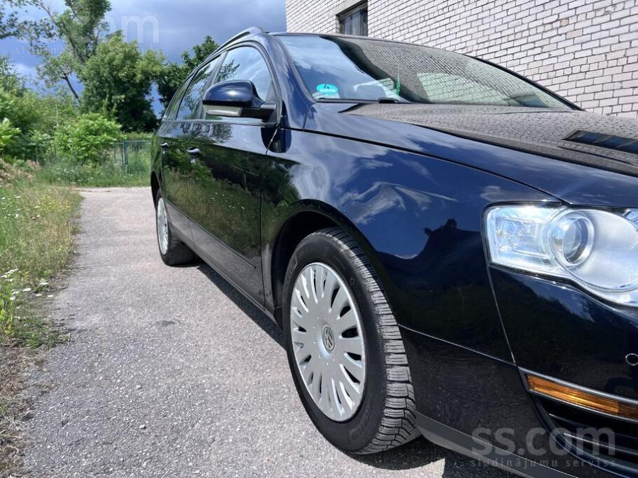 Melns Volkswagen Passat B6 2009 Daugavpils, ar dzinēja tilpumu 2.00 L un nobraukumu 276 tūkst. km par 2699 €, foto 10 vietnē AUTOMOTO.COM.LV