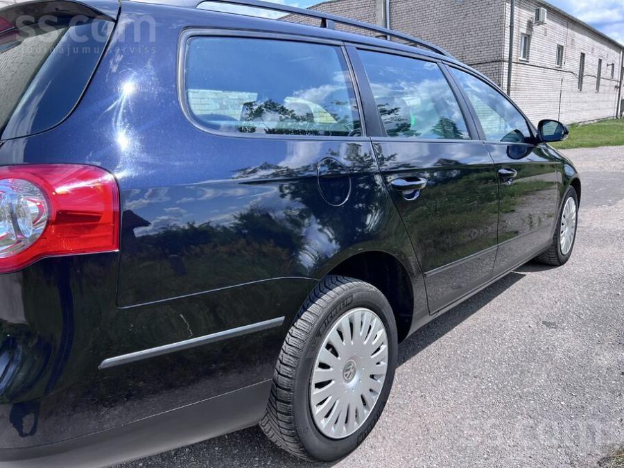 Melns Volkswagen Passat B6 2009 Daugavpils, ar dzinēja tilpumu 2.00 L un nobraukumu 276 tūkst. km par 2699 €, foto 13 vietnē AUTOMOTO.COM.LV