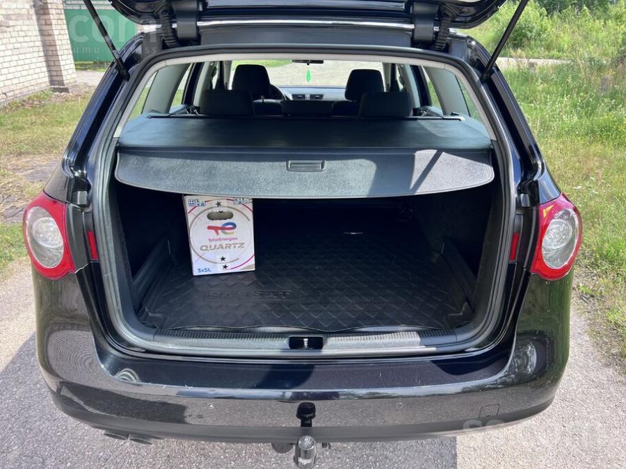 Melns Volkswagen Passat B6 2009 Daugavpils, ar dzinēja tilpumu 2.00 L un nobraukumu 276 tūkst. km par 2699 €, foto 22 vietnē AUTOMOTO.COM.LV