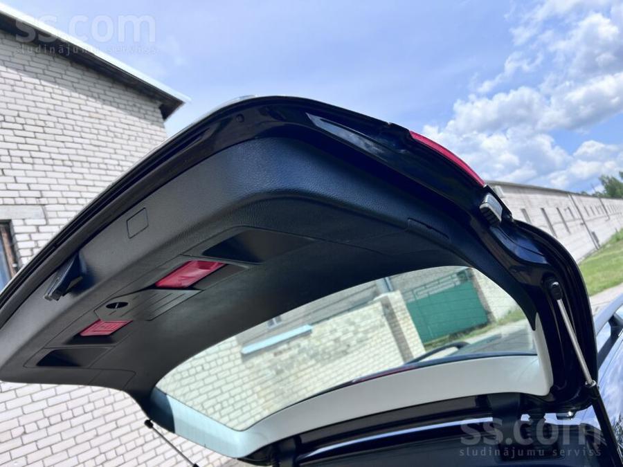Melns Volkswagen Passat B6 2009 Daugavpils, ar dzinēja tilpumu 2.00 L un nobraukumu 276 tūkst. km par 2699 €, foto 25 vietnē AUTOMOTO.COM.LV