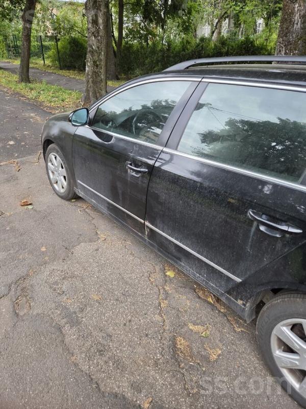 Melns Volkswagen Passat B6 2009 Rīga, ar dzinēja tilpumu 2.00 L un nobraukumu 265 tūkst. km par 950 €, foto 7 vietnē AUTOMOTO.COM.LV