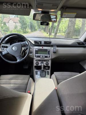 Black Volkswagen Passat B6 2009 in Riga, with an engine capacity of 2.00 L and mileage of 265 thousand km for 950 €, photo 9 on AUTOMOTO.COM.LV