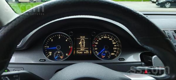 Volkswagen Passat B6 2009 Rīga vietnē Melns Volkswagen Passat B6 2009 Rīga, ar dzinēja tilpumu 2.00 L un nobraukumu 176 tūkst. km par 3900 €, foto 4 vietnē AUTOMOTO.COM.LV