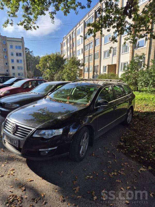Black Volkswagen Passat B6 2009 in Jurmala, with an engine capacity of 1.90 L and mileage of 405 thousand km for 750 €, photo 1 on AUTOMOTO.COM.LV