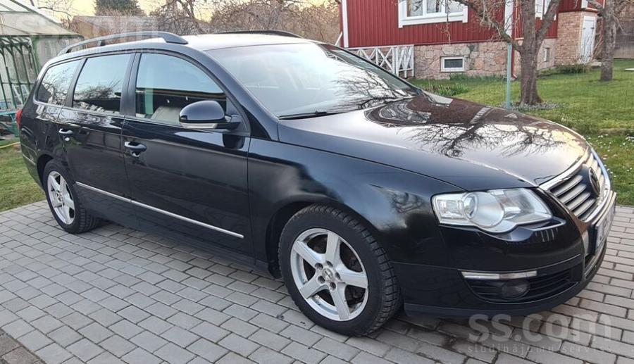 Black Volkswagen Passat B6 2010 in Riga, with an engine capacity of 2.00 L and mileage of 253 thousand km for 2750 €, photo 5 on AUTOMOTO.COM.LV