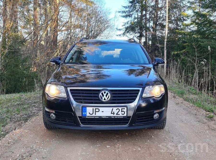Black Volkswagen Passat B6 2010 in Riga, with an engine capacity of 2.00 L and mileage of 253 thousand km for 2750 €, photo 7 on AUTOMOTO.COM.LV