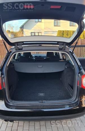 Black Volkswagen Passat B6 2010 in Riga, with an engine capacity of 2.00 L and mileage of 253 thousand km for 2750 €, photo 10 on AUTOMOTO.COM.LV