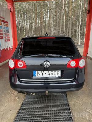 Black Volkswagen Passat B6 2010 in Jurmala, with an engine capacity of 2.00 L and mileage of 277 thousand km for 3500 €, photo 5 on AUTOMOTO.COM.LV