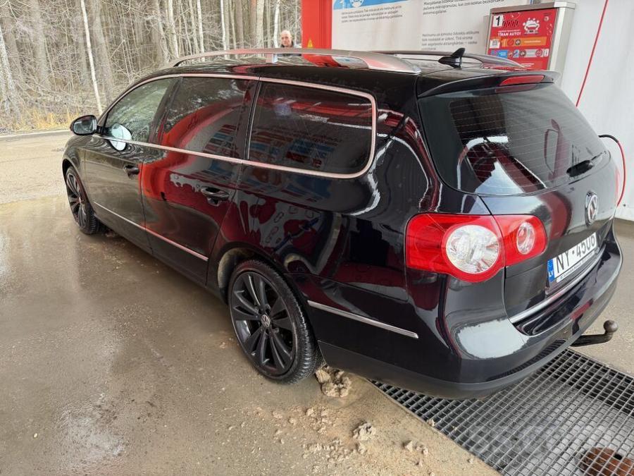 Black Volkswagen Passat B6 2010 in Jurmala, with an engine capacity of 2.00 L and mileage of 277 thousand km for 3500 €, photo 6 on AUTOMOTO.COM.LV