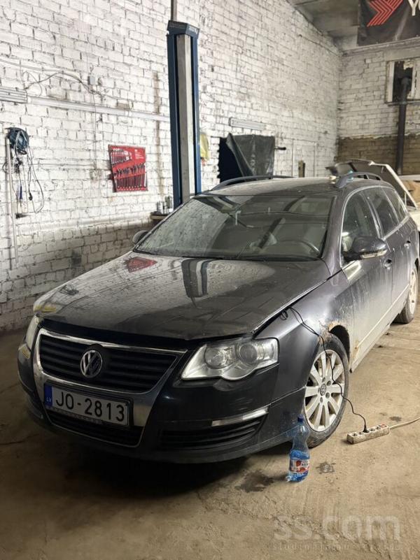 Melns Volkswagen Passat B6 2010 Kuldīga, ar dzinēja tilpumu 2.00 L un nobraukumu 0 tūkst. km par 900 €, foto 1 vietnē AUTOMOTO.COM.LV