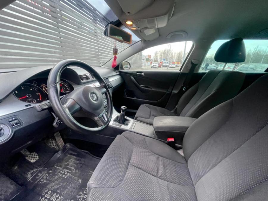 Melns Volkswagen Passat B6 2010 Rīga, ar dzinēja tilpumu 2.00 L un nobraukumu 0 tūkst. km par 3800 €, foto 7 vietnē AUTOMOTO.COM.LV