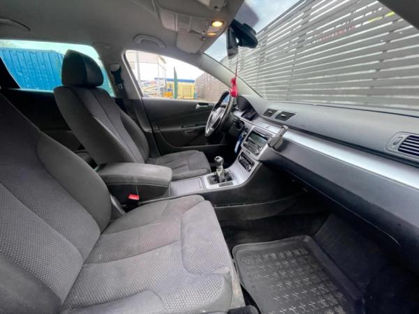 Melns Volkswagen Passat B6 2010 Rīga, ar dzinēja tilpumu 2.00 L un nobraukumu 0 tūkst. km par 3800 €, foto 7 vietnē AUTOMOTO.COM.LV