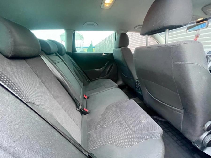 Melns Volkswagen Passat B6 2010 Rīga, ar dzinēja tilpumu 2.00 L un nobraukumu 0 tūkst. km par 3800 €, foto 9 vietnē AUTOMOTO.COM.LV