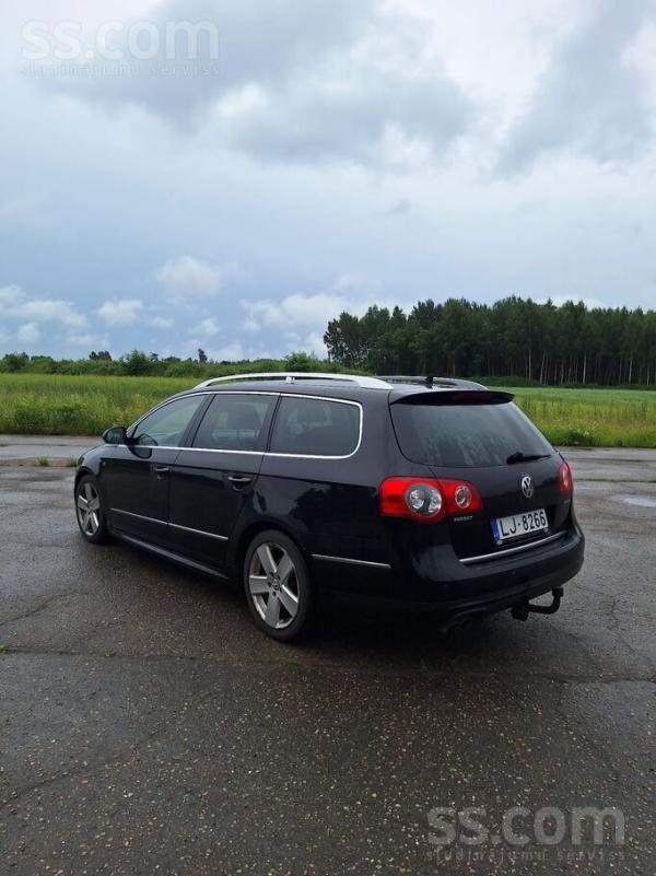 Black Volkswagen Passat B6 2010 in Valmiera, with an engine capacity of 2.00 L and mileage of 0 thousand km for 2299 €, photo 4 on AUTOMOTO.COM.LV