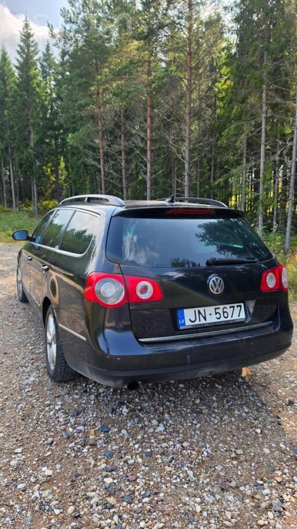 Melns Volkswagen Passat B6 2010 Cēsis, ar dzinēja tilpumu 1.60 L un nobraukumu 441 tūkst. km par 1000 €, foto 3 vietnē AUTOMOTO.COM.LV