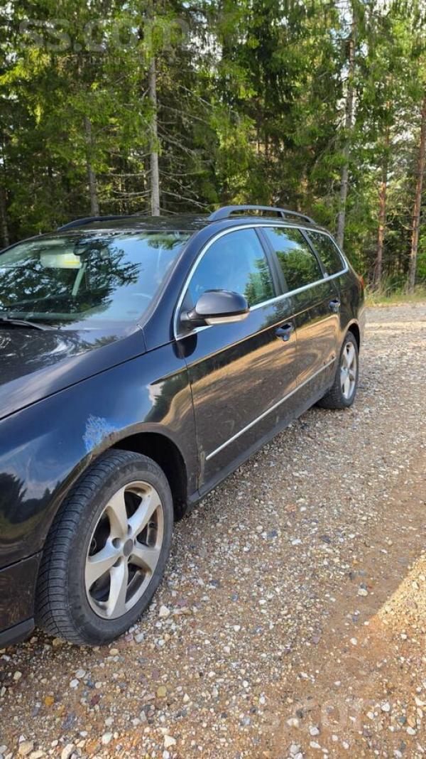 Melns Volkswagen Passat B6 2010 Cēsis, ar dzinēja tilpumu 1.60 L un nobraukumu 441 tūkst. km par 1000 €, foto 6 vietnē AUTOMOTO.COM.LV