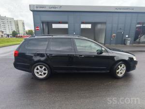 Black Volkswagen Passat B6 2010 in Liepaja, with an engine capacity of 1.40 L and mileage of 296 thousand km for 2300 €, photo 7 on AUTOMOTO.COM.LV