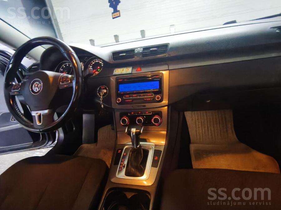 Black Volkswagen Passat B6 2010 in Liepaja, with an engine capacity of 1.40 L and mileage of 296 thousand km for 2300 €, photo 13 on AUTOMOTO.COM.LV