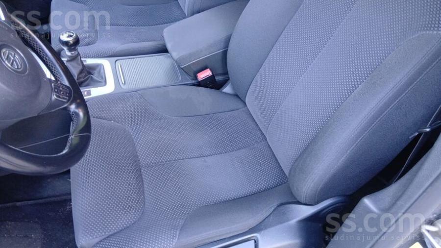 Melns Volkswagen Passat B6 2010 Tukums, ar dzinēja tilpumu 1.60 L un nobraukumu 413 tūkst. km par 1400 €, foto 10 vietnē AUTOMOTO.COM.LV