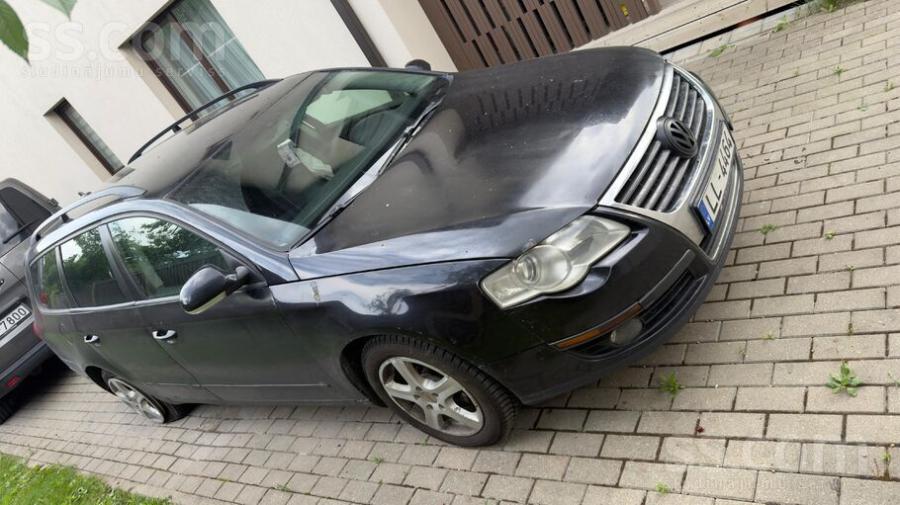 Blue Volkswagen Passat B6 2007 in Riga, with an engine capacity of 1.90 L and mileage of 400 thousand km for 400 €, photo 1 on AUTOMOTO.COM.LV