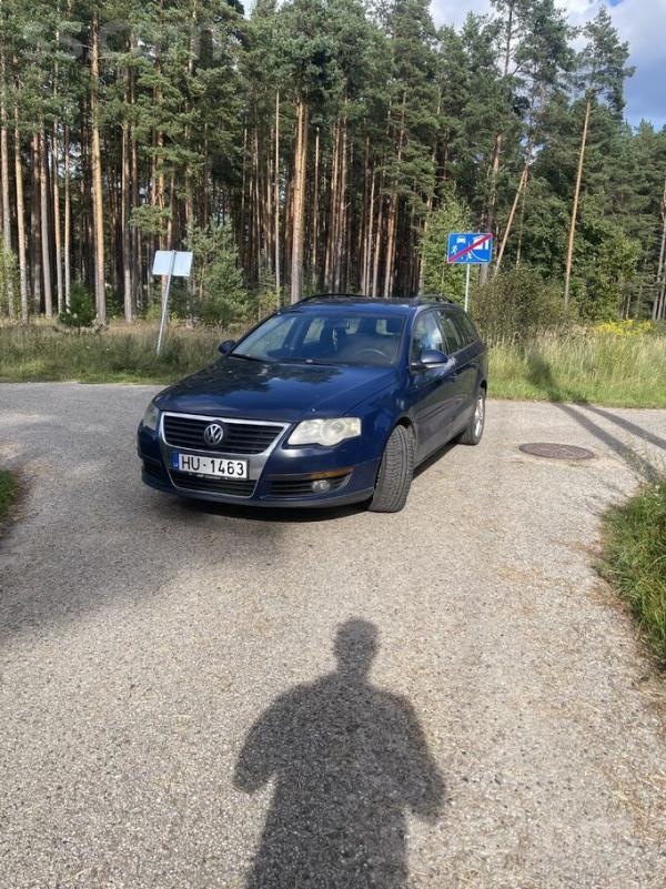 Zils Volkswagen Passat B6 2005 Rīga, ar dzinēja tilpumu 2.00 L un nobraukumu 424 tūkst. km par 700 €, foto 1 vietnē AUTOMOTO.COM.LV