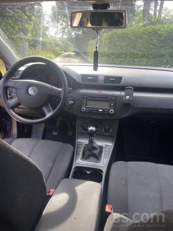 Zils Volkswagen Passat B6 2005 Rīga, ar dzinēja tilpumu 2.00 L un nobraukumu 424 tūkst. km par 700 €, foto 5 vietnē AUTOMOTO.COM.LV