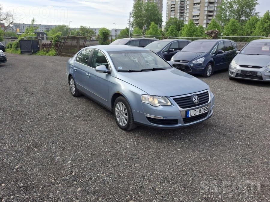 Zils Volkswagen Passat B6 2007 Rīga, ar dzinēja tilpumu 2.00 L un nobraukumu 0 tūkst. km par 2300 €, foto 1 vietnē AUTOMOTO.COM.LV