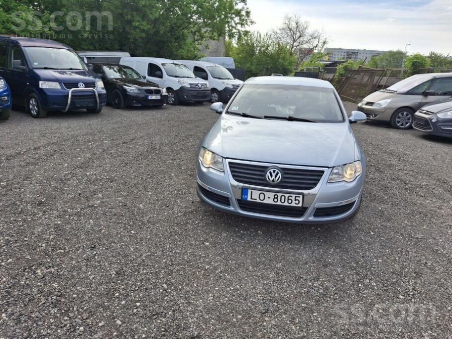 Zils Volkswagen Passat B6 2007 Rīga, ar dzinēja tilpumu 2.00 L un nobraukumu 0 tūkst. km par 2300 €, foto 2 vietnē AUTOMOTO.COM.LV