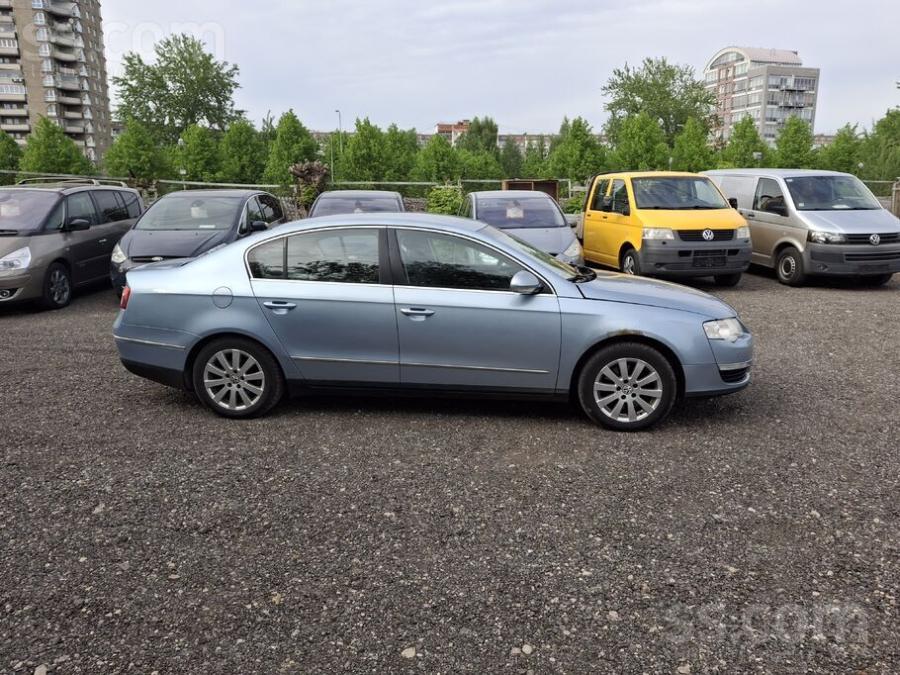 Zils Volkswagen Passat B6 2007 Rīga, ar dzinēja tilpumu 2.00 L un nobraukumu 0 tūkst. km par 2300 €, foto 4 vietnē AUTOMOTO.COM.LV