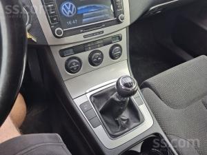 Zils Volkswagen Passat B6 2007 Rīga, ar dzinēja tilpumu 2.00 L un nobraukumu 0 tūkst. km par 2300 €, foto 9 vietnē AUTOMOTO.COM.LV